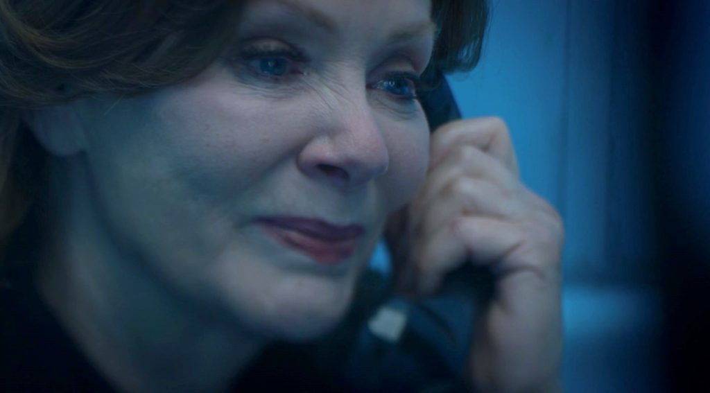 Laurie Blake (Jean Smart) in WATCHMEN 1x03 | THE UNAFFILIATED CRITIC
